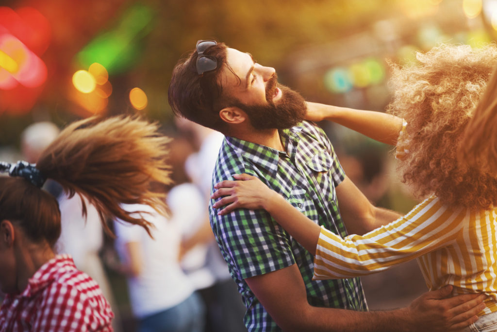 Jamming & Dance - The Review Newspaper