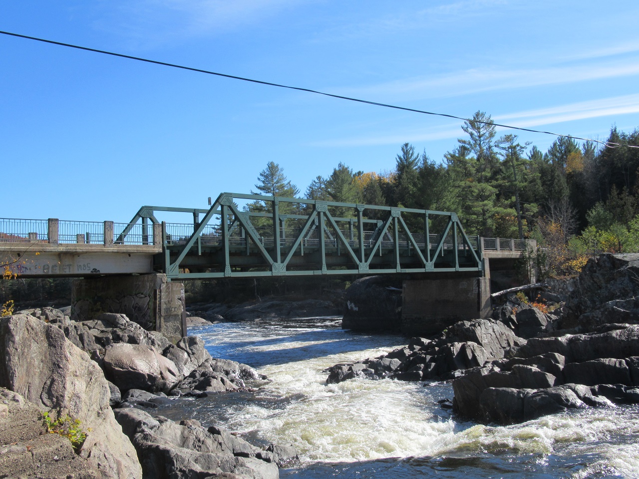 Bridge repairs to start soon in Grenville-sur-la-Rouge - The Review ...
